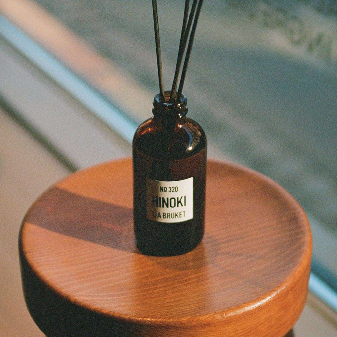 L:a Bruket 320 Room Diffuser Hinoki 200 ml - Fredrik & Louisa