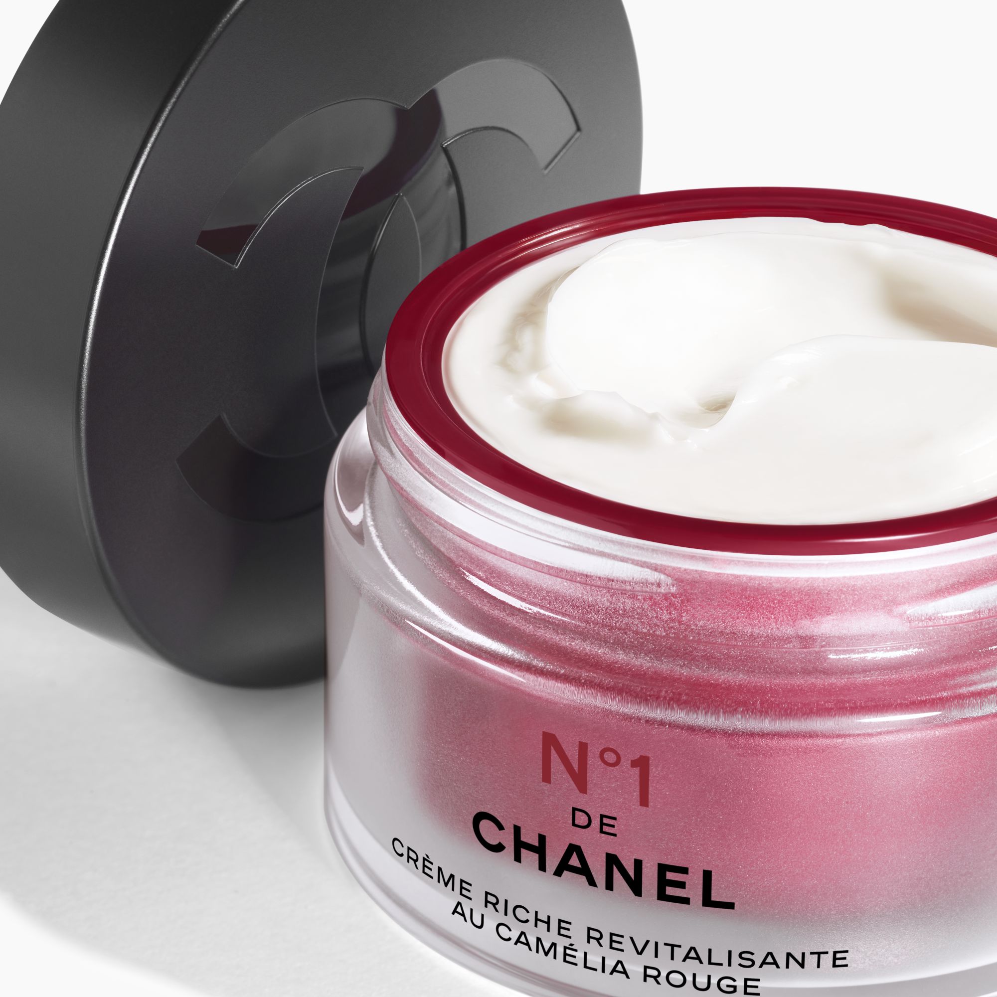 CHANEL N°1 De Chanel Rich Revitalizing Cream Smooths - Nourishes ...